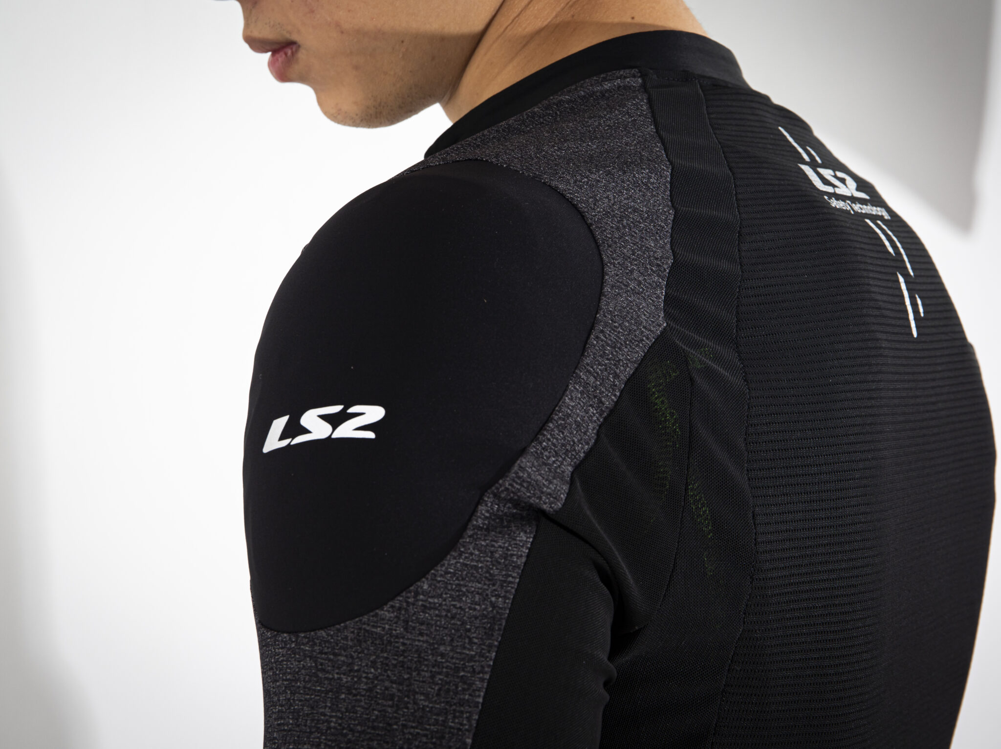 ÁO LS2 X-ARMOR BLACK SILVER Chợ Bảo Hộ - Đồ Phượt & Bảo Hộ Xe Máy